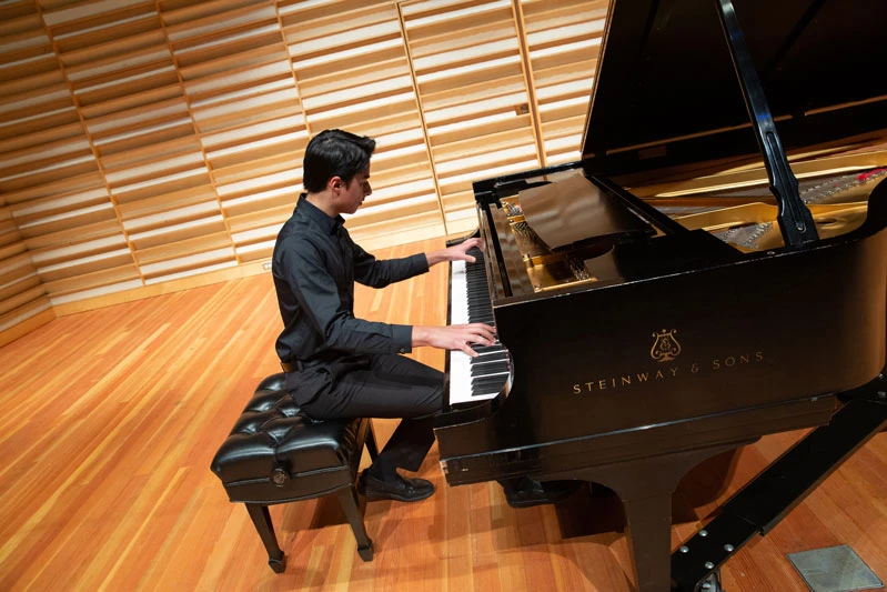 Sorel competition completed, Mehta takes First Prize | Fredonia.edu