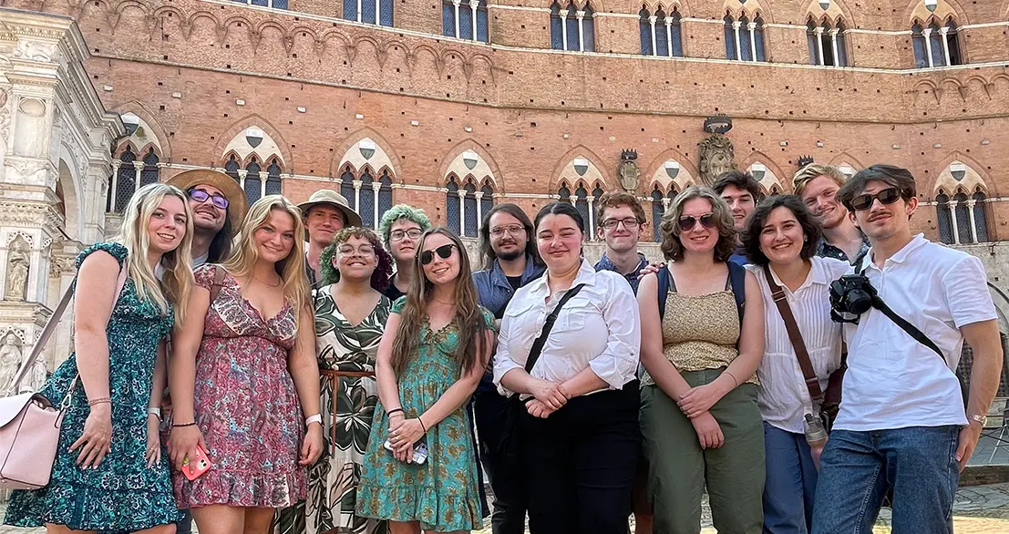 Study abroad course immerses students in Italian Renaissance art ...